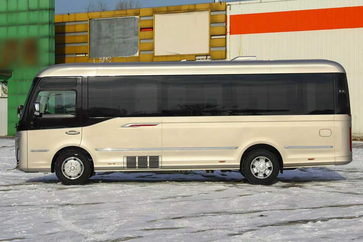 هونگچی QM7، مینی‌بوس مجلل با پیشرانه V6 توربوشارژ بنزینی!